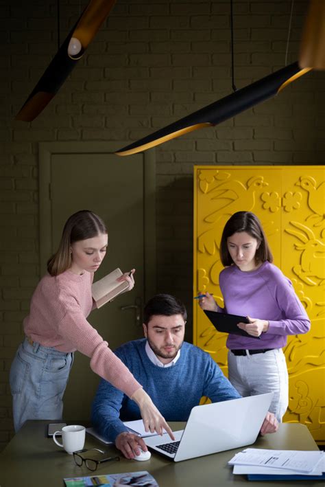 Managing Outsourced Ai Development Teams Key Strategies