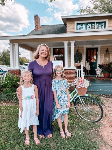 Raleys Parisian Tea Party Poppy Grace