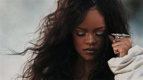 Video Musik Lift Me Up Rihanna Trending Di Youtube Ini Lirik Lagu