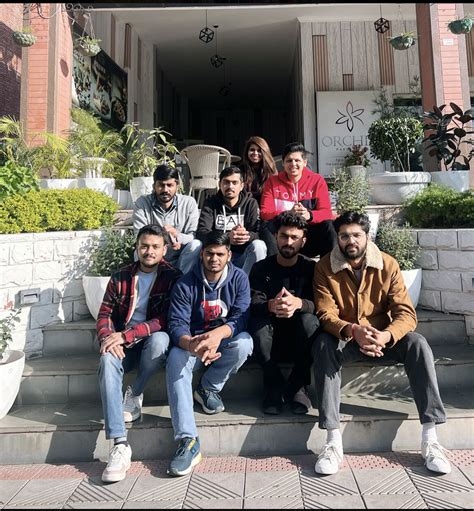 Kizzy Consulting Top Salesforce Partner On Linkedin Teamlunch Workculture Teambuilding