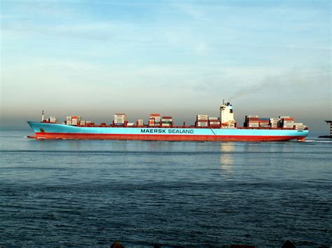 Mærsk breaks internal ban on routes
