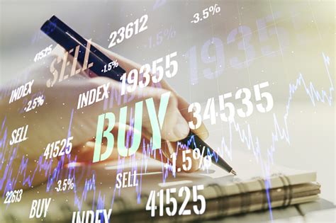 배경 외환 및 투자 개념에 노트북에 손으로 쓰기와 추상 창조적 인 금융 그래프 다중 노출 거래자에 대한 스톡 사진 및 기타 이미지 Istock