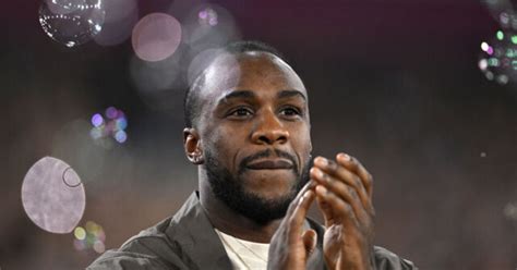 살아있음에 감사해 교통사고에서 돌아온 베테랑 공격수 뜨거운 환영 받았다팬들로부터 영웅 대접