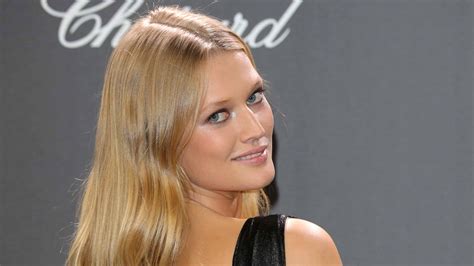 Toni Garrn Bilder Kostenlos Downloaden 100 Toni Garrn Bilder