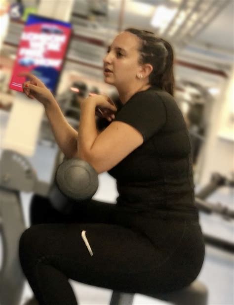 See Through Gym Pawg Is Wearing A Nice Thong Spandex Leggings And Yoga