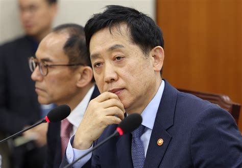 금융위원장 공매도 금지 연장 여러 고민할 것 파이낸셜뉴스