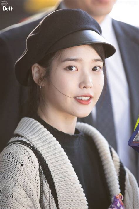 아이유 대만콘서트 콘서트 마치고 입국한 아이유 스압 콘서트 연예인 케이팝 패션