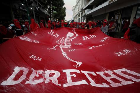 Estudiantes En Guatemala Retoman Las Calles Para La Huelga De Dolores Revista Summa