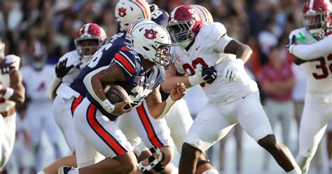 Jarquez Hunter Moves Up The All Time Auburn Rushing List Other Notes