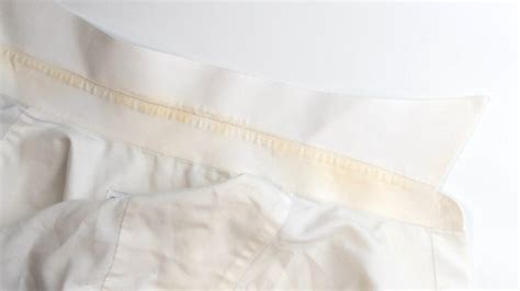 7 Cara Menghilangkan Noda Kuning Di Baju Putih Hilang Seketika