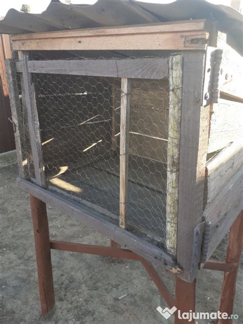 Cușcă Iepuri Din Lemn