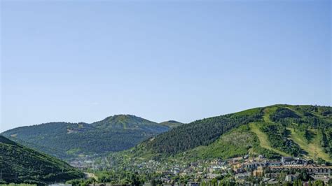 Brandon Flowers Of The Killers Shows Off His Park City Home Townlift