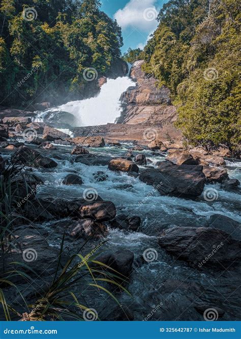 Srilanka Bopath Fall Stock Image Image Of Ratnapura 325642787