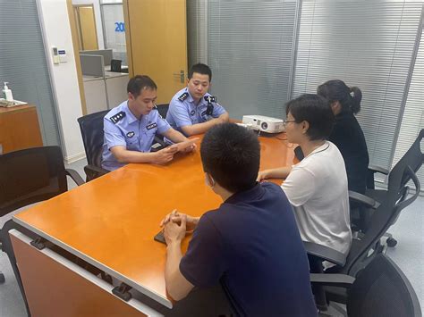 新北区公安分局网安大队到我公司开展宣传活动 百尔罗赫新材料科技有限公司