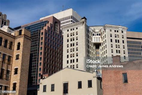 다운타운 프로비던스 로드 아일랜드의 사무실 건물 및 고층 빌딩 0명에 대한 스톡 사진 및 기타 이미지 0명 건물 외관 건물 정면 Istock