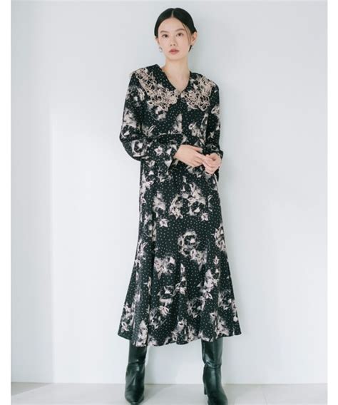 Snidel（スナイデル）の「【web限定サイズあり】ビッグエンブロイダリーカラープリントワンピース（ワンピース）」 Wear