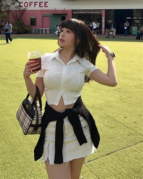 Filling Out Her Shirt Rprettyasiangirls