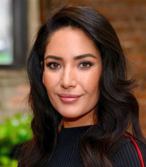 Nina Schick Keynote Speaker London Speaker Bureau