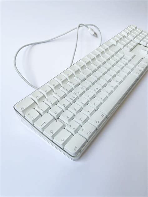 Apple Keyboard A1048 Ch De Layout Kaufen Auf Ricardo