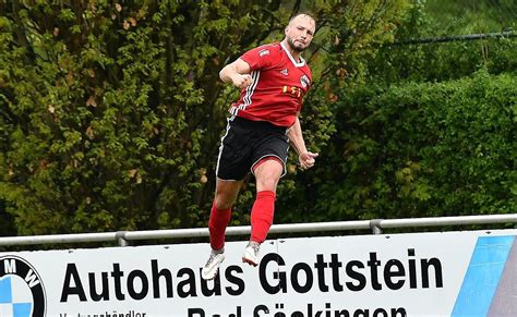 Fc Wallbach Maximilian Stockkamp Sieht Den Fc Wallbach Wieder In Der