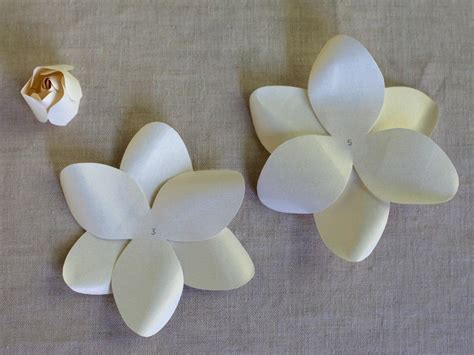 How To Make Paper Gardenias How Tos Diy