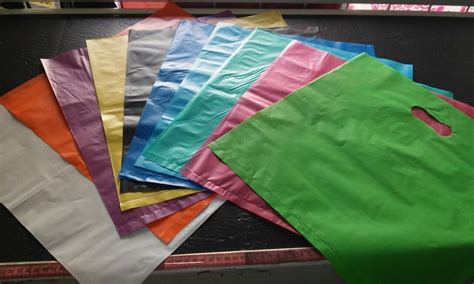 100 Bolsas De Plástico Tipo Boutique 40x50 Tratada 145 00 En