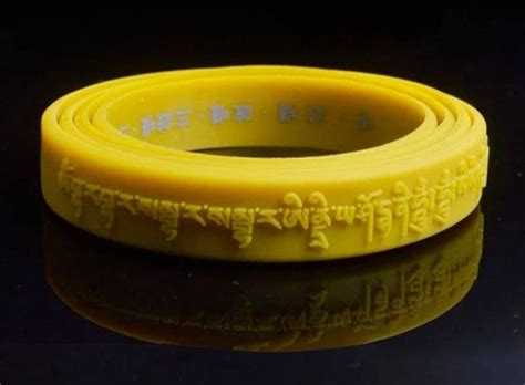 Ada Hadiah Dari Pemuda Buddha Untuk Warga Yang Tak Golput
