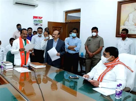 Bjps Rajender Takes Oath As Telangana Mla