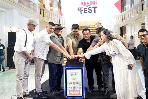 BERITA Resmikan Gedung Warenhuis Wali Kota Medan Sukses Hadirkan Nuansa Medan Tempo Doeloe