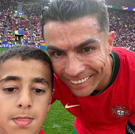 Cristiano Ronaldo And Little Fan Taking A Selfie Together R