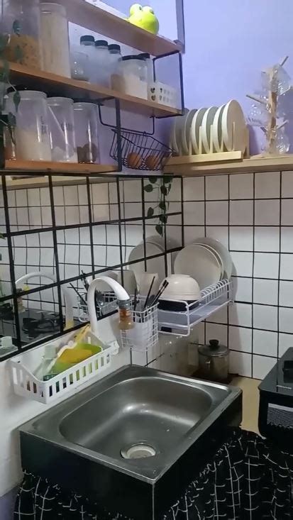 Potret Dapur Mungil Tanpa Kitchen Set Jadi Luas Pakai Ilusi Optik Desainnya Tampak Mahal