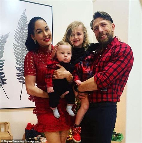 Brie And Nikki Bella Celebrate Bries Four Year Old Daughter Birdie At