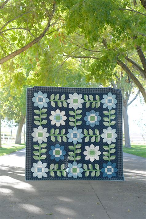 Edelweiss Paper Pattern Thimble Blossoms