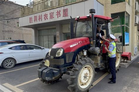 金秋喜丰收，安全“警”相随！河源交警走进田间地头话安全澎湃号·政务澎湃新闻 The Paper