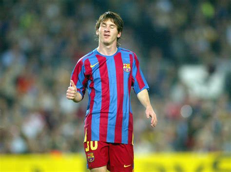 Estreia De Messi No Barcelona Completa Nove Anos Veja Como Tudo