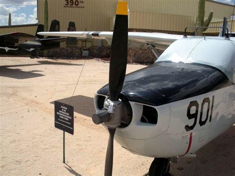 Cessna O 2a Skymaster Photos And Video Net Maquettes