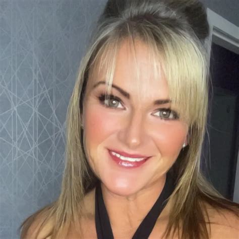 Michelle 🇬🇧🏴󠁧󠁢󠁳󠁣󠁴󠁿 Michelleforrester8 Is Live Tiktok Live