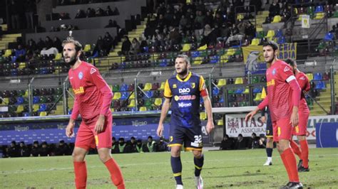 A C TRENTO CALCIO SERIE C GLI AQUILOTTI CEDONO ALLALBINOLEFFE