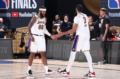 Photos Lakers Vs Heat Game 6 10 11 20 Photo Gallery NBA