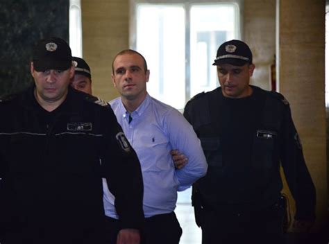 25 години затвор за убиеца на Виола