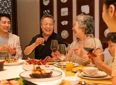 并非迷信！在跟亲家交往时，千万别说这三句话，丢人还容易遭人恨！