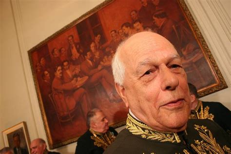 Capadocianas AndrÉ Conti James Akel Antes De Dizer Que Gibi Não é Literatura Já Defendeu A