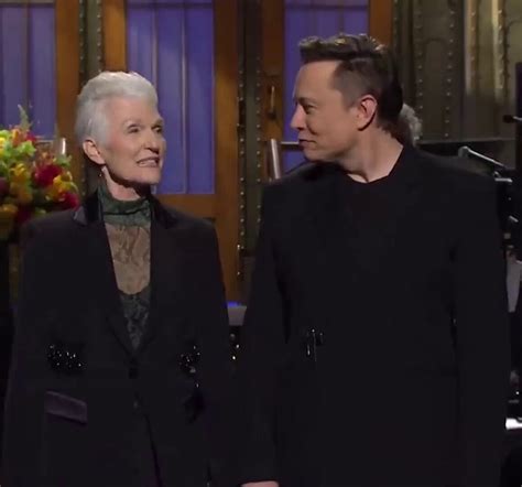 Elon Musk Elon Musk And His Mom Maye Sharing A Heartwarming 24vids