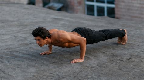 7 Tricep Push Ups For Stronger Sculpted Arms