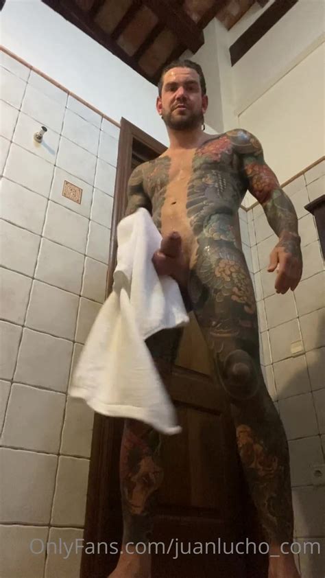 Amazing Straight Pornstar In Shower