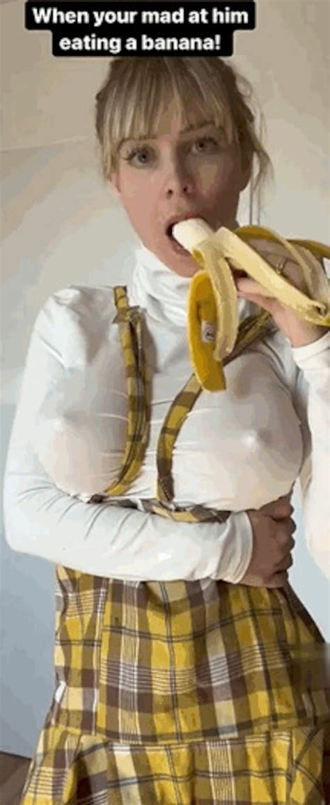 Who Is She Acropolis1989 1335283 ›