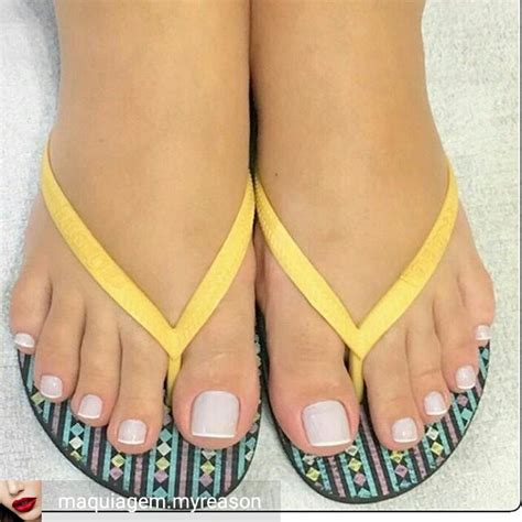 18 dicas para você usar Chinelo havaianas e esmalte
