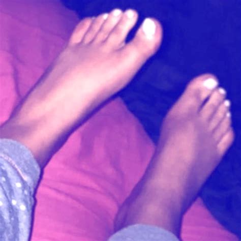 Sisters Feet R Allfammilyfeet