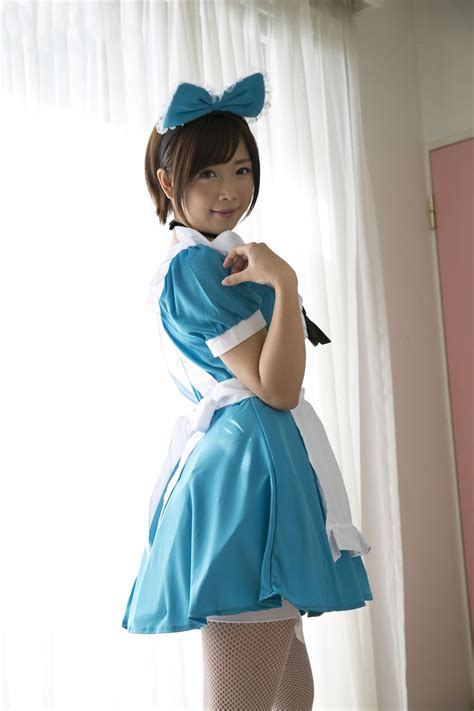 キュートなルックスのav女優 紗倉まなちゃんのロリ可愛いアリス風衣装のコスプレ画像 ｜ コスプレエロ画像の虜