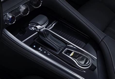 全新长安cs95 Plus车型解析 有驾
